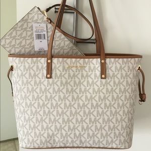 Michael Kors | Bags | Michael Kors Jet Set Travel Large Drawstring Bag ...